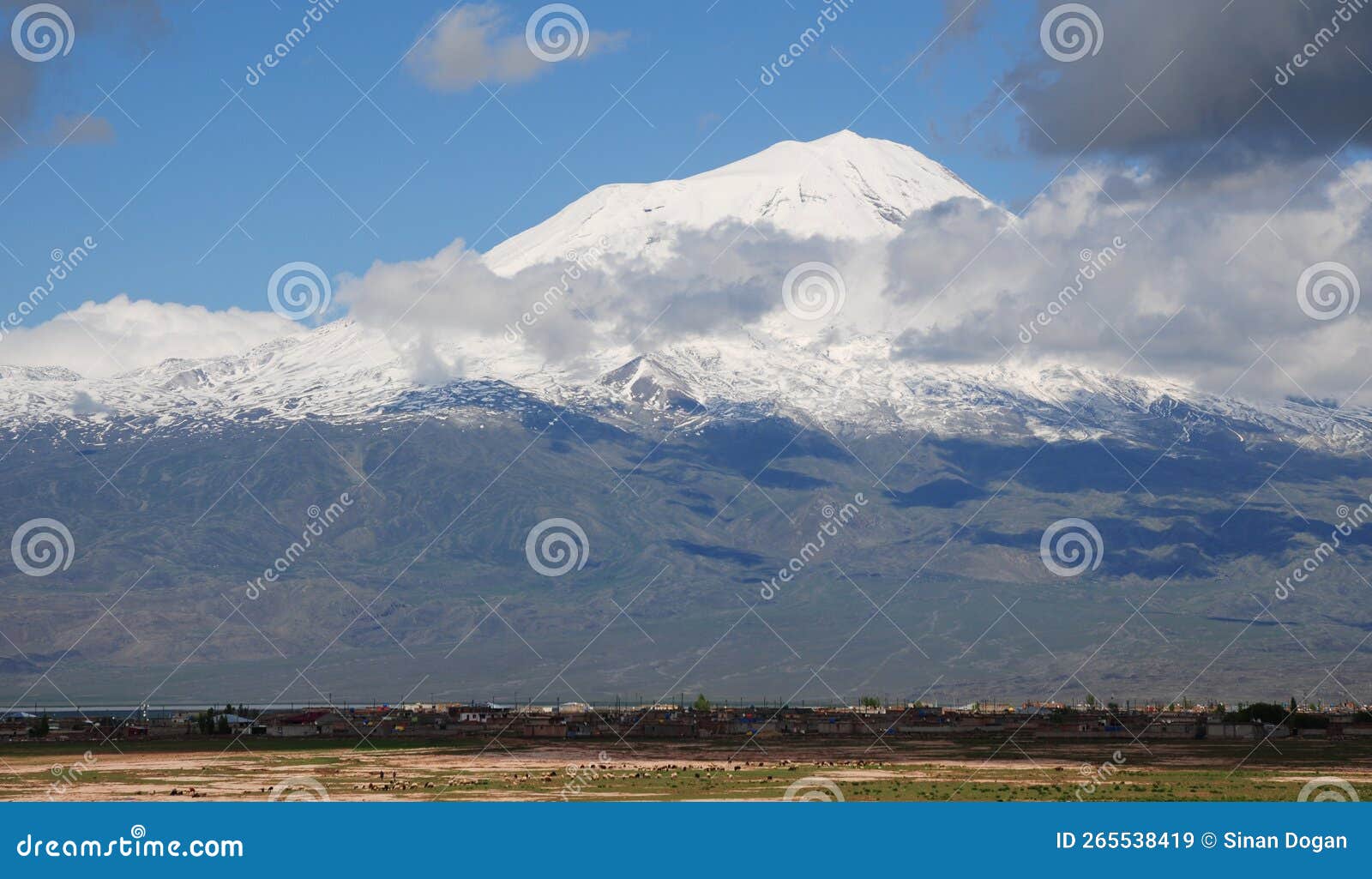 Agri Mountain - TURKEY stock image. Image of cloud, mountain - 265538419