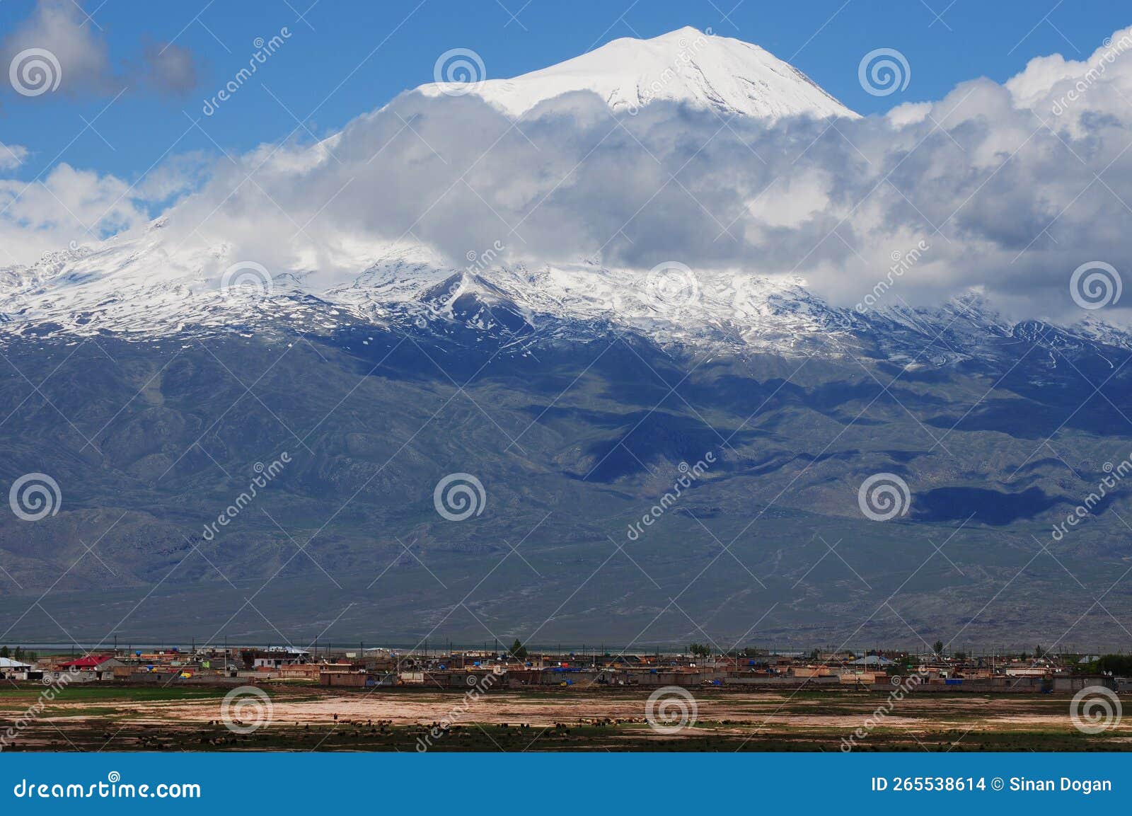 Agri Mountain - TURKEY stock photo. Image of horizon - 265538614