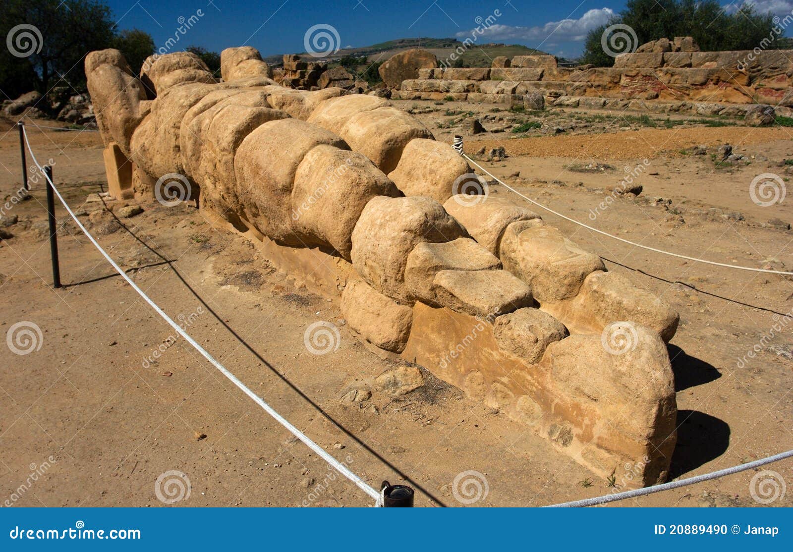 Agrigento, Valle Delle Tempie Fotografia Stock - Immagine di pietra ...