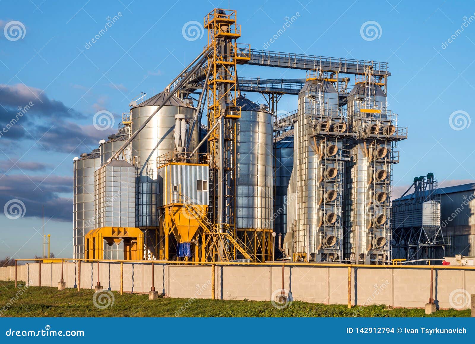 Agro-processing Plant for Processing and Silos for Drying Cleaning and ...