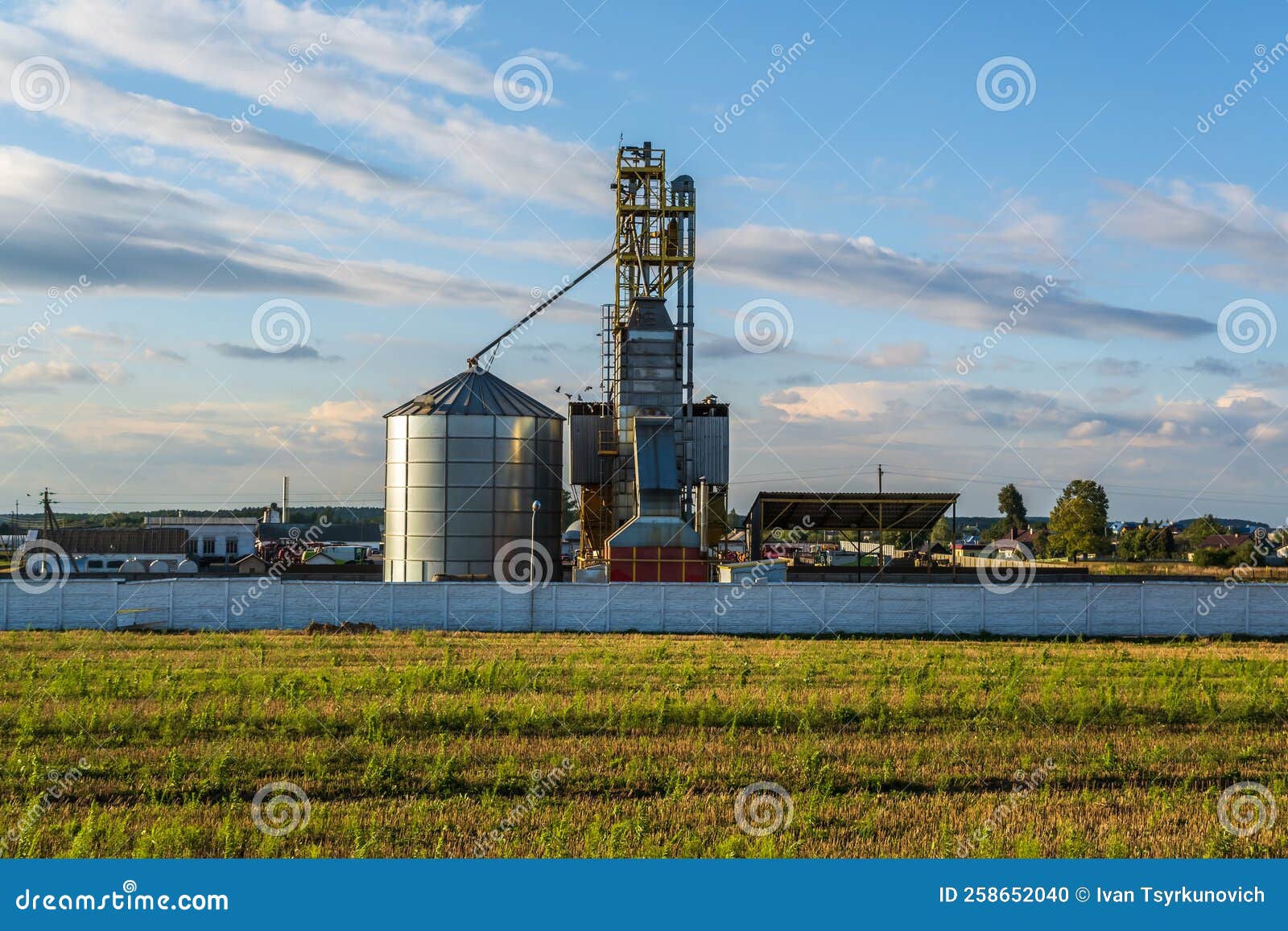 Agro Silos Granary Elevator with Seeds Cleaning Line on Agro-processing ...