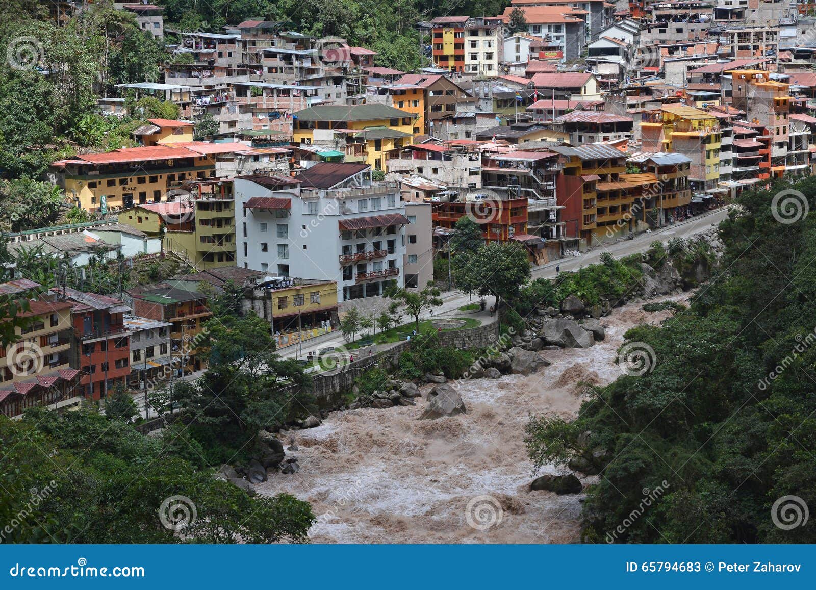 Aguas Calientes, Peru stockbild. Bild von lateinisch - 65794683