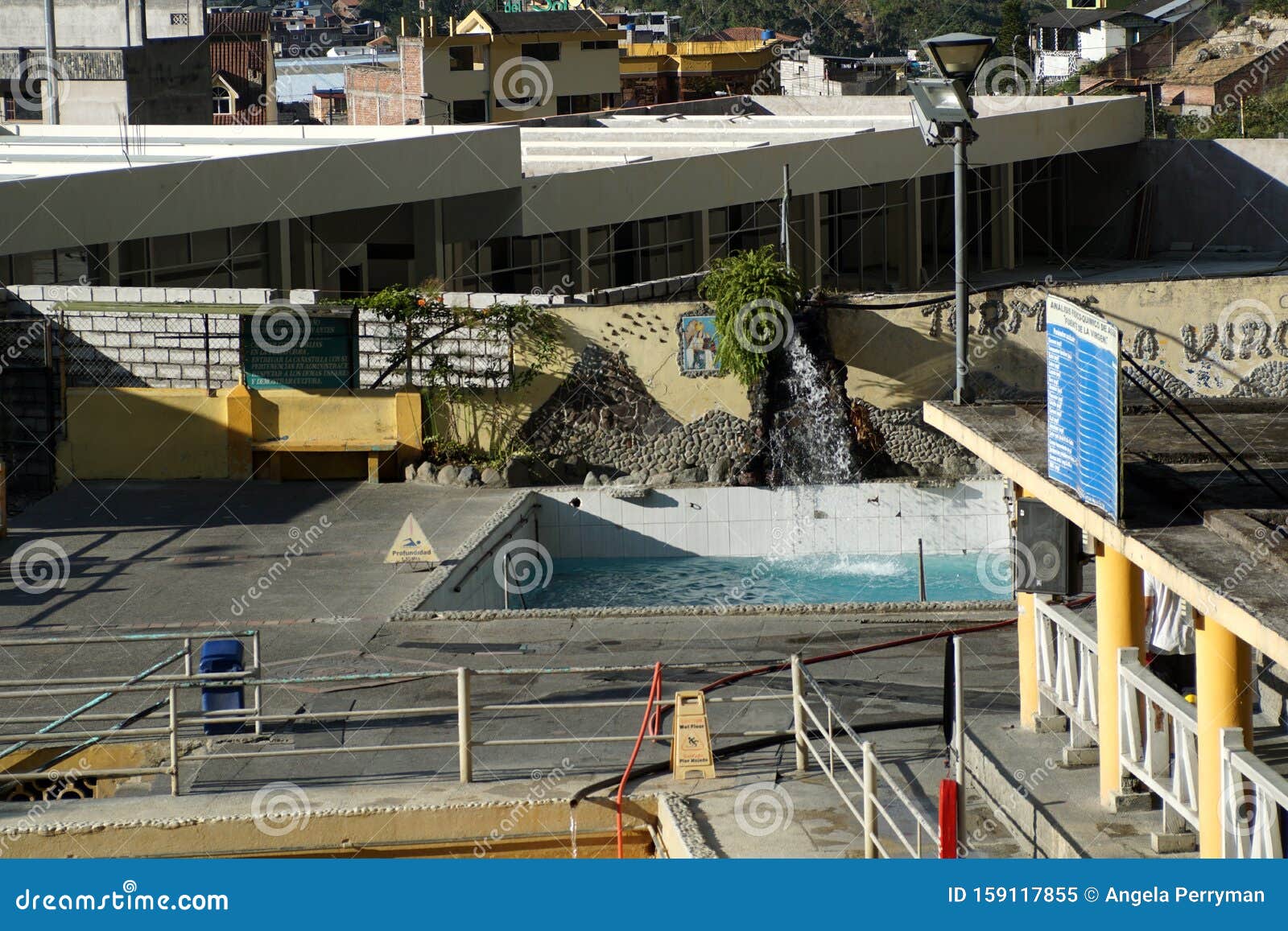 Aguas Termales En Banos, Ecuador Imagen de archivo - Imagen de ...