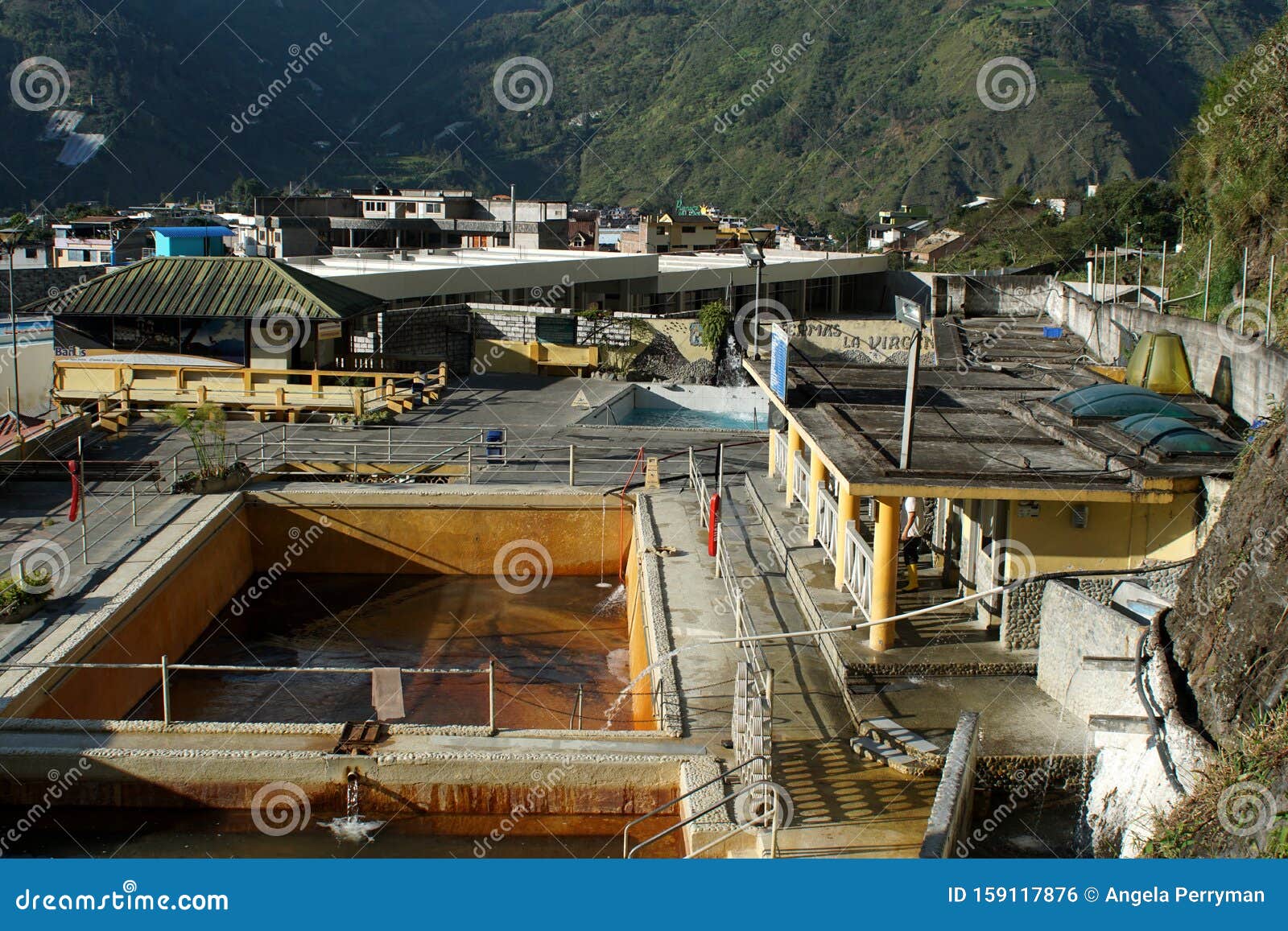 Aguas Termales En Banos, Ecuador Foto editorial - Imagen de caliente ...