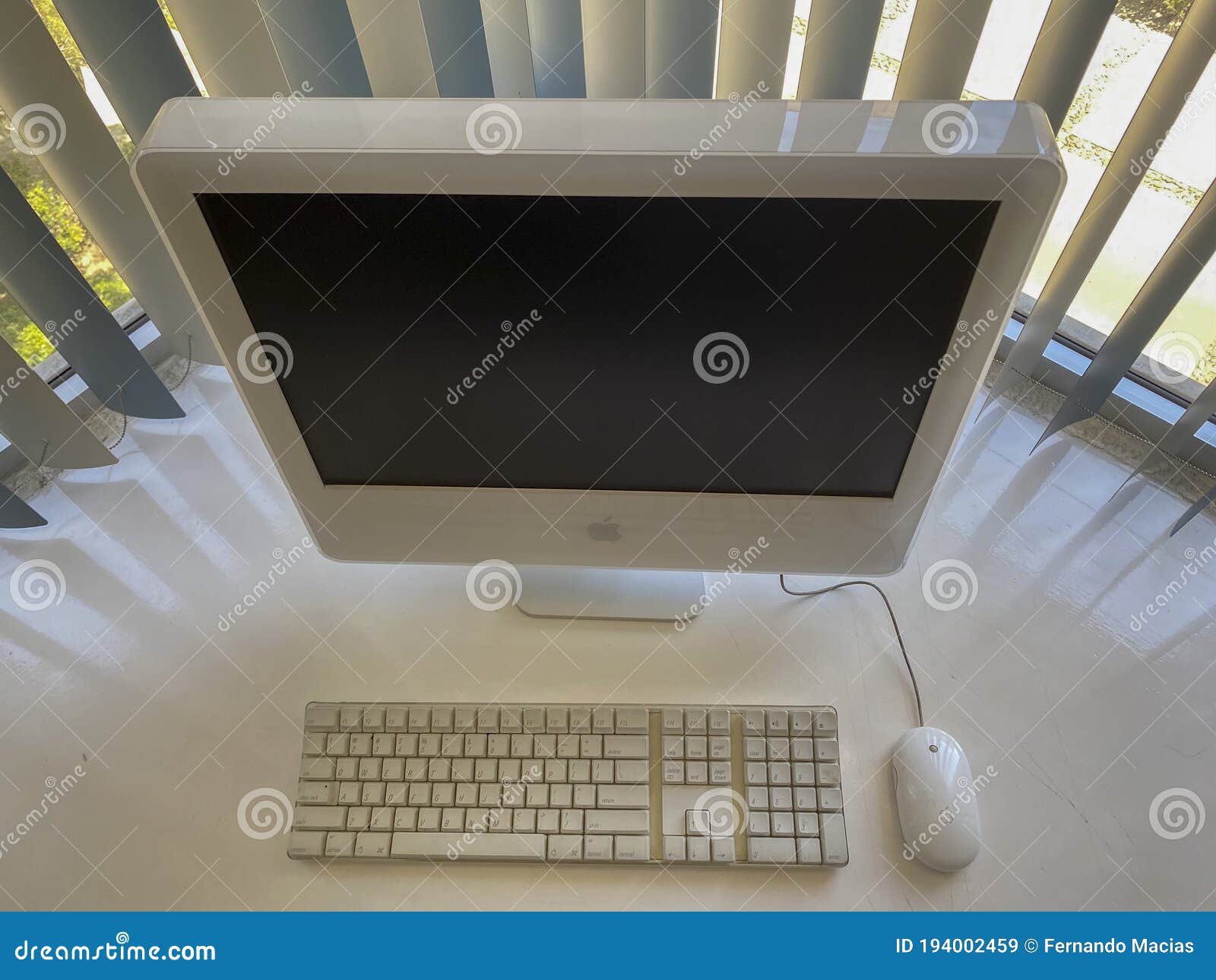 Retro Computer IMac Core Duo Was the First Apple Computer To Mount an ...