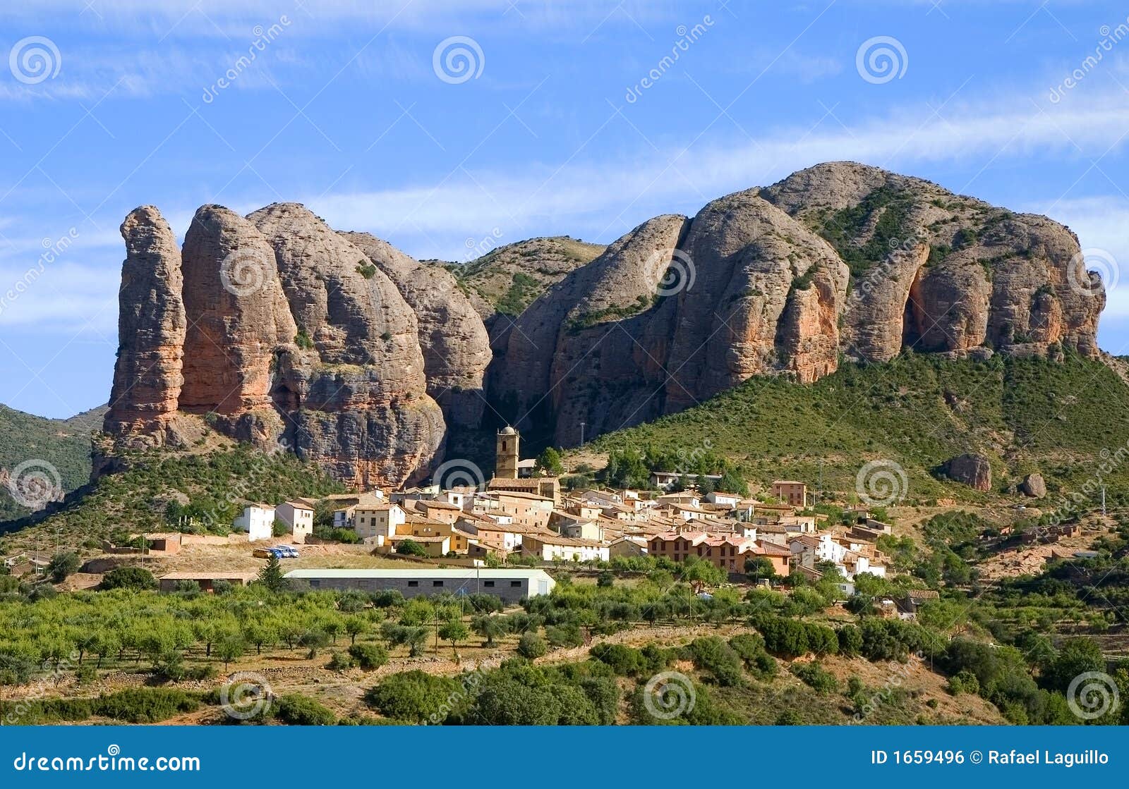 Aguero, Huesca, Espagne photo stock. Image du bleu, géologique - 1659496