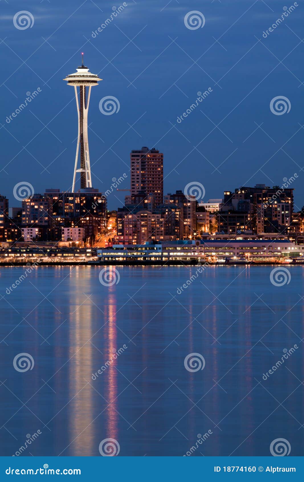 Aguja Del Espacio De Seattle Imagen editorial - Imagen de vertical ...