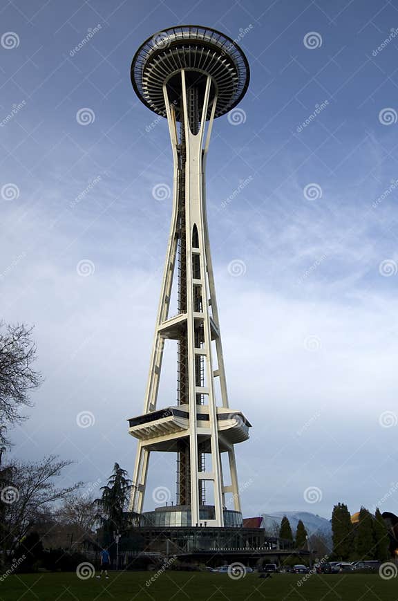 Aguja Seattle del espacio imagen de archivo editorial. Imagen de cielo ...