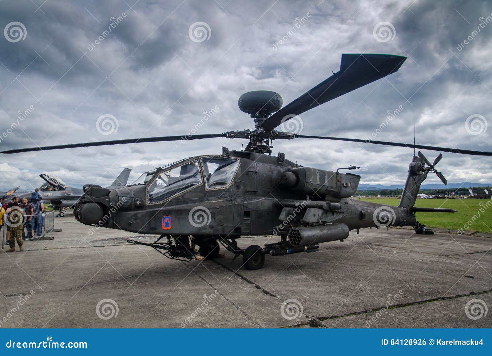 AH 64 Apache foto editorial. Imagen de misil, airbase - 84128926