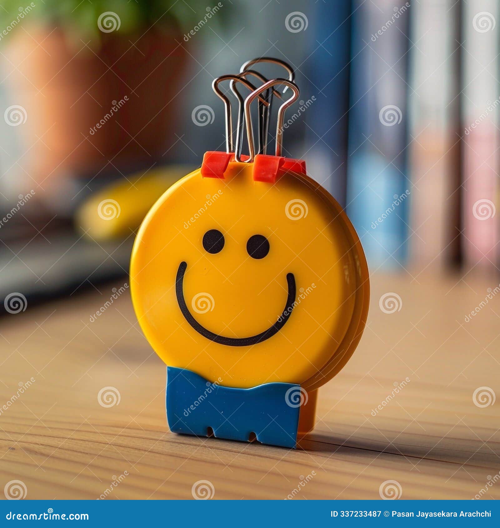 Smiley Face Organizing Documents with a Paperclip Stock Illustration ...