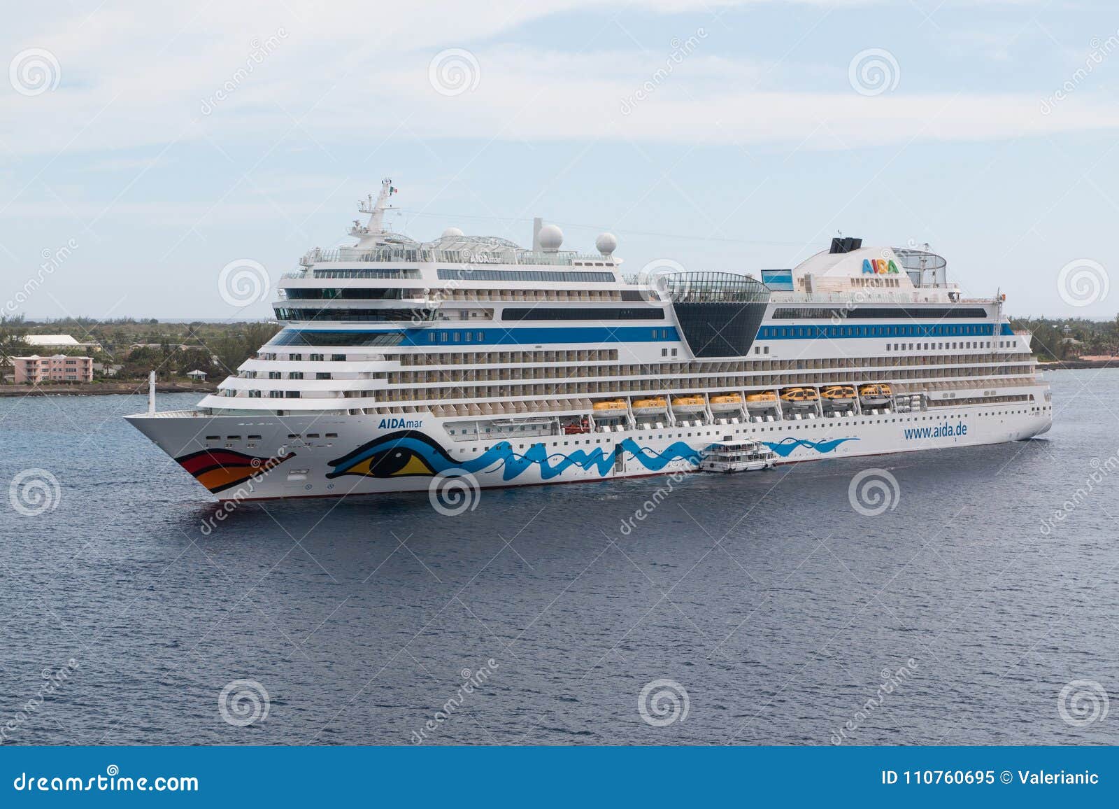 AIDA Cruises AIDAmar imagen editorial. Imagen de nave - 110760695