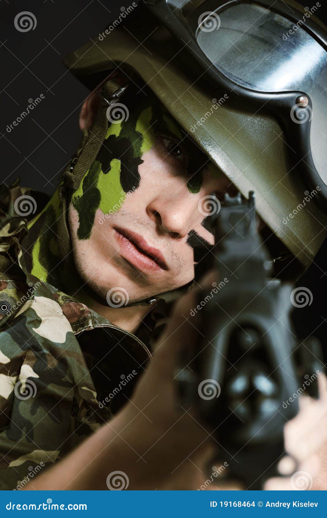 Aim Picture. Image: 19168464