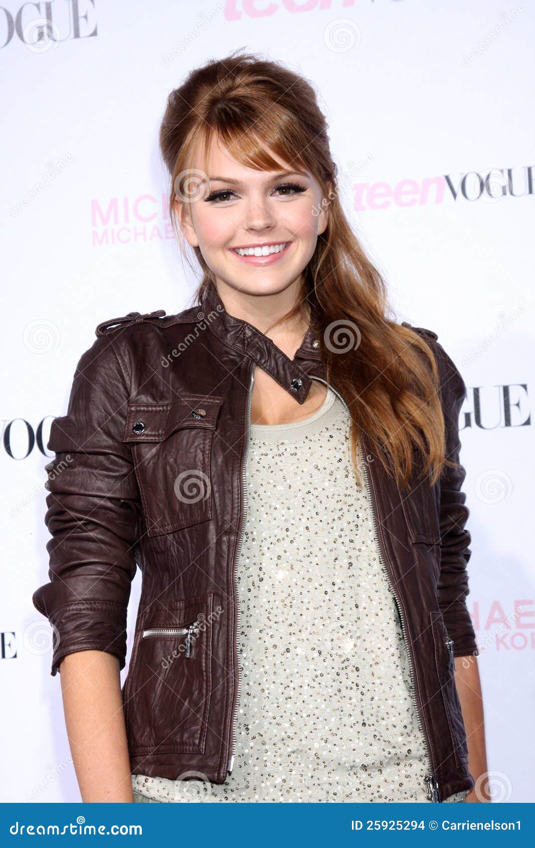 Aimee Teegarden editorial stock image. Image of party - 25925294