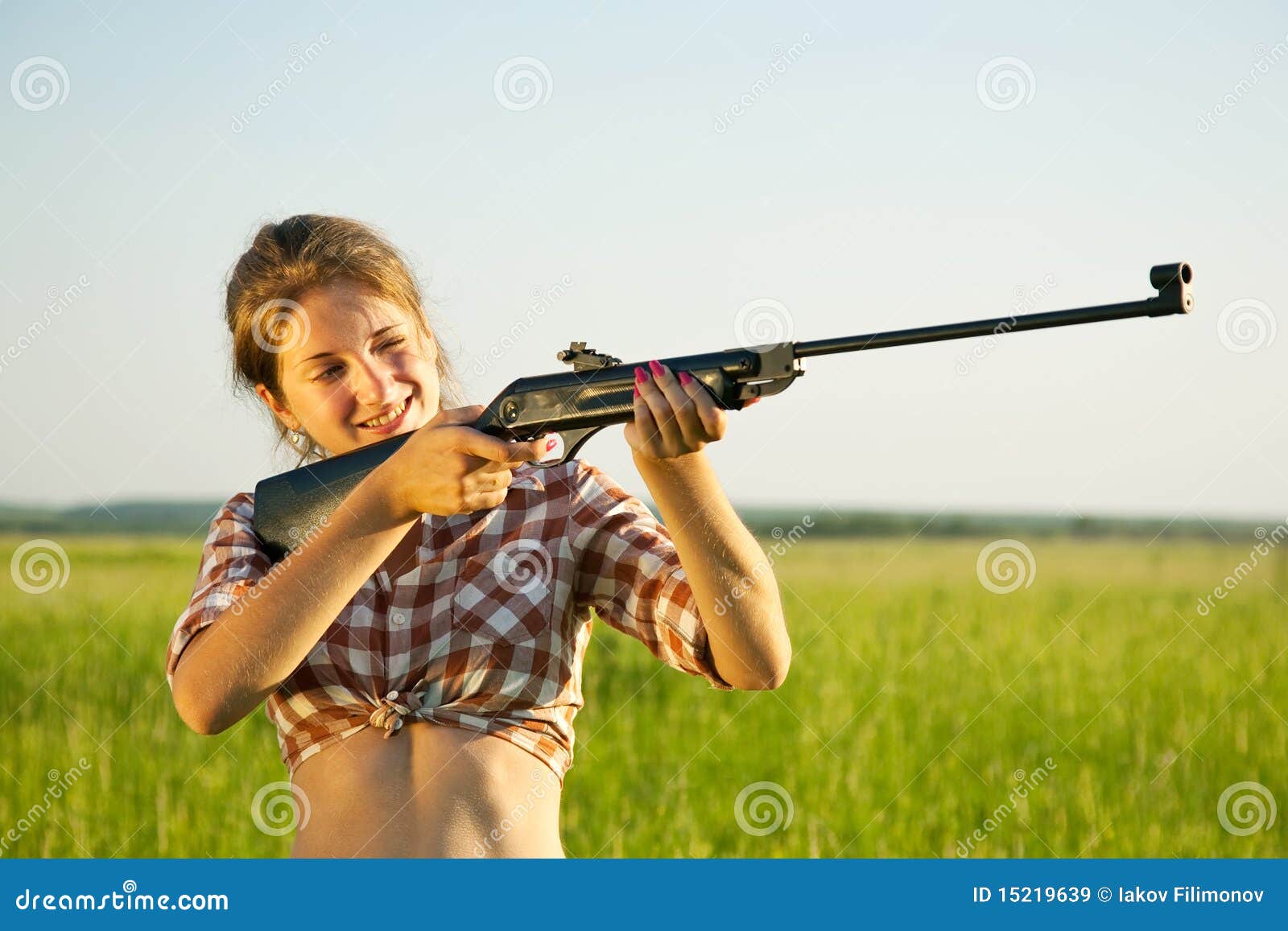 Aiming girl stock image. Image of hunting, rifleman, outdoors - 15219639