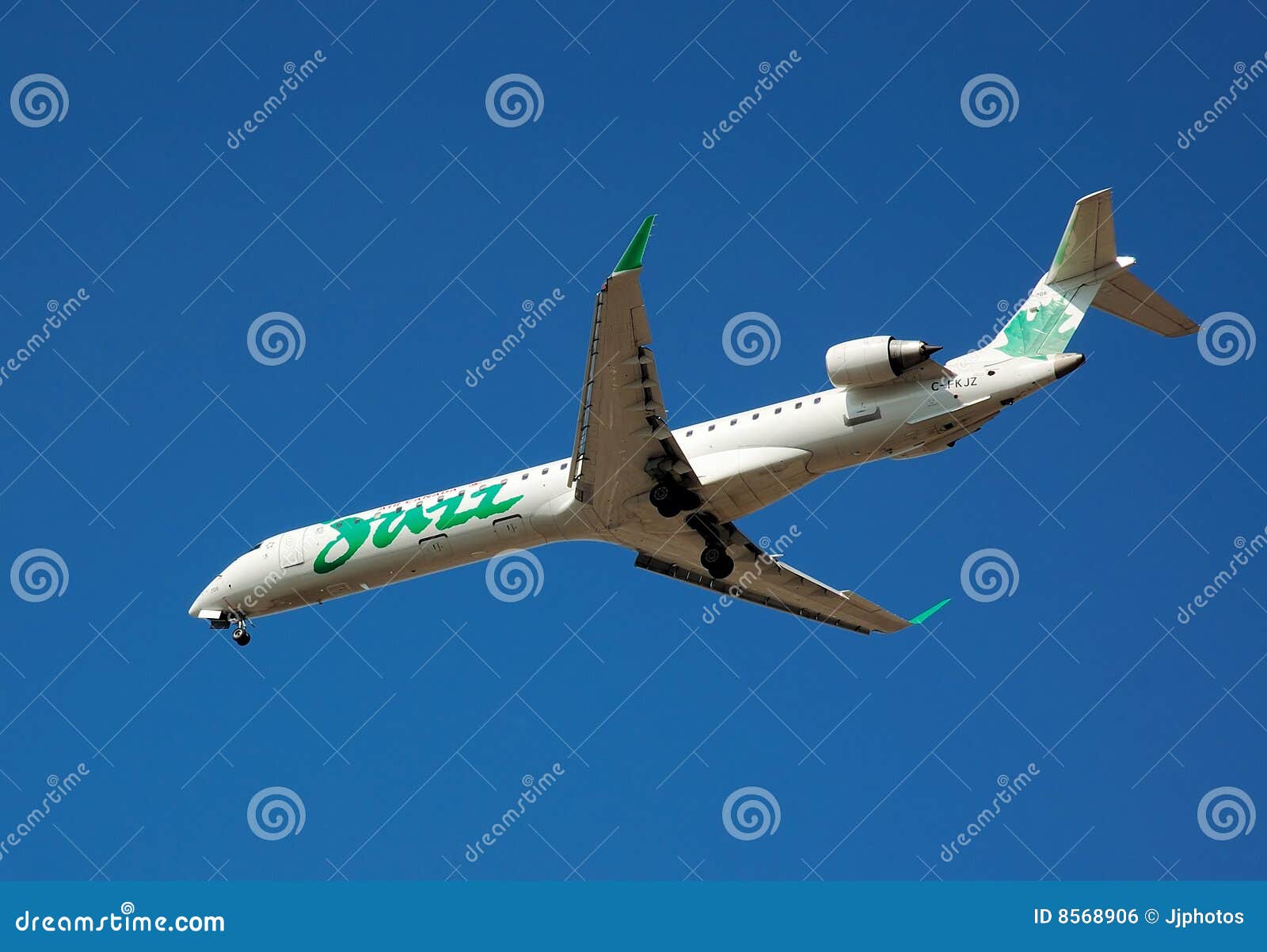 Air Canada Jazz - Green (clear Bue Sky) Editorial Photo - Image of ...