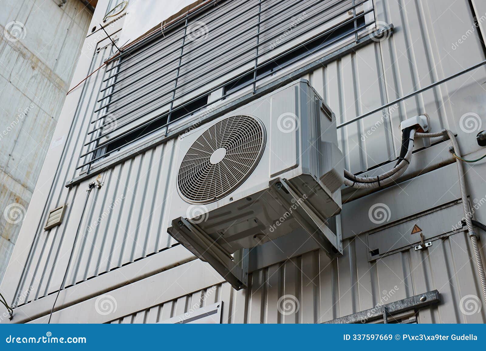 Air-conditioner Exterior Unit Stock Image - Image of airconditioned ...