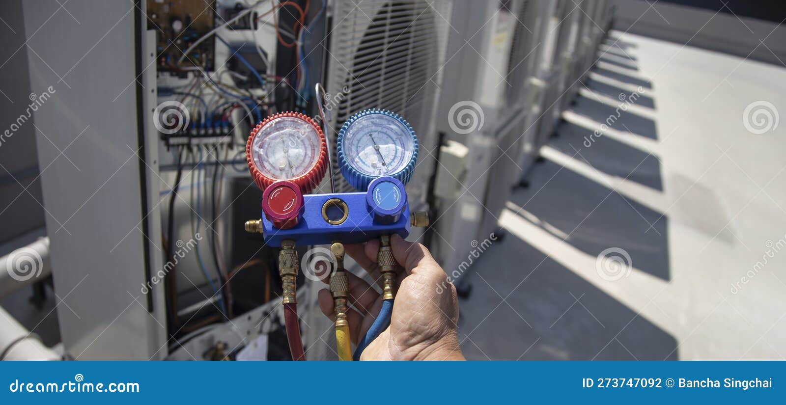 Air Conditioner Technician Checking Air Conditioner Operation Stock ...