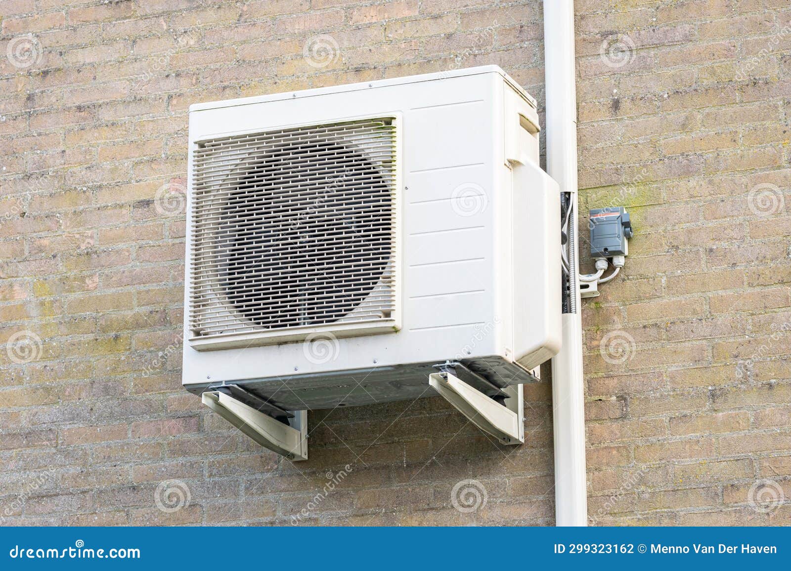 Air Conditioning Device on a Wall Stock Photo - Image of carbon, july ...
