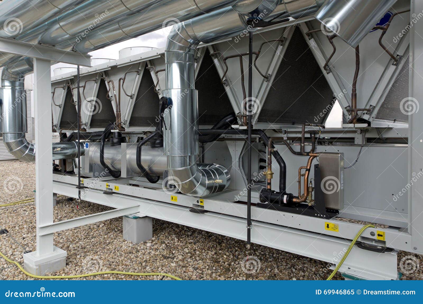 Air Cooled Water Chiller Plant with Pipework Stock Image - Image of ...