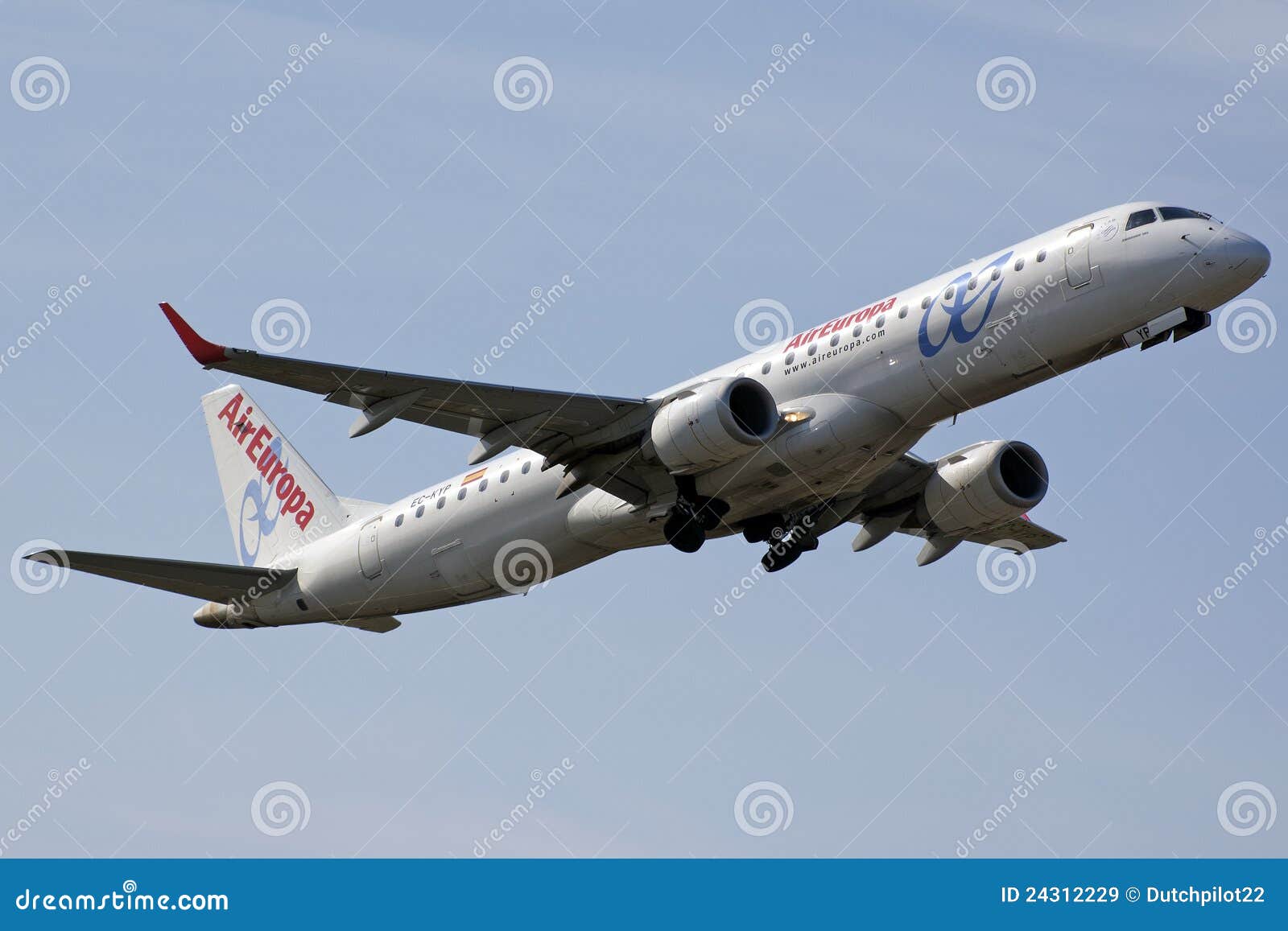 Air Europa Embraer 190 Taking Off Editorial Stock Image - Image of ...