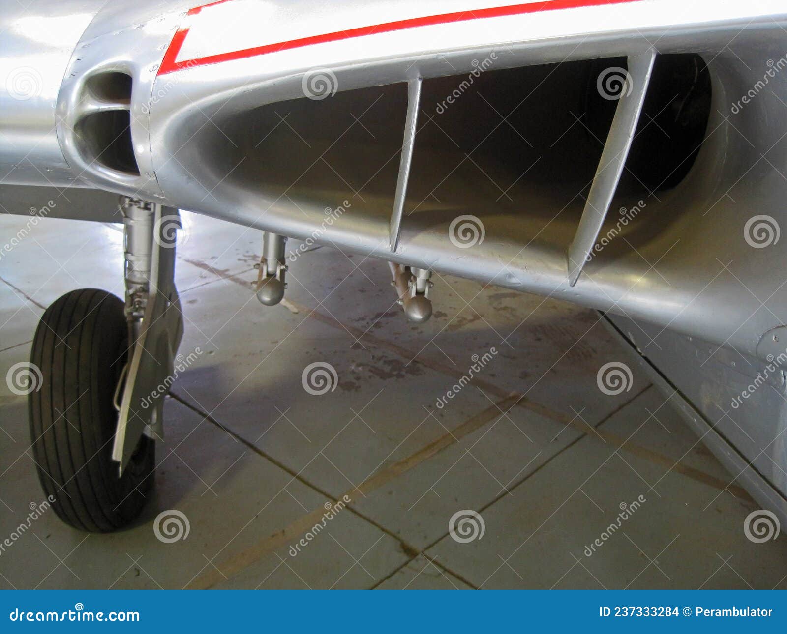 AIR INTAKE in the WING of a DE HAVILLAND DH VAMPIRE JET Editorial Stock ...