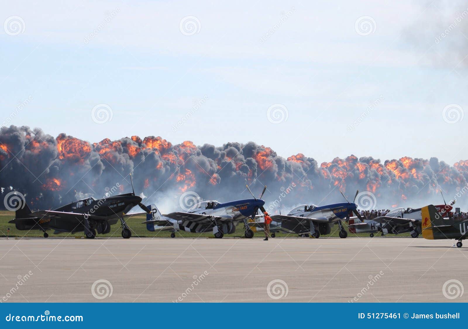 Air show editorial photo. Image of aviation, vehicle - 51275461