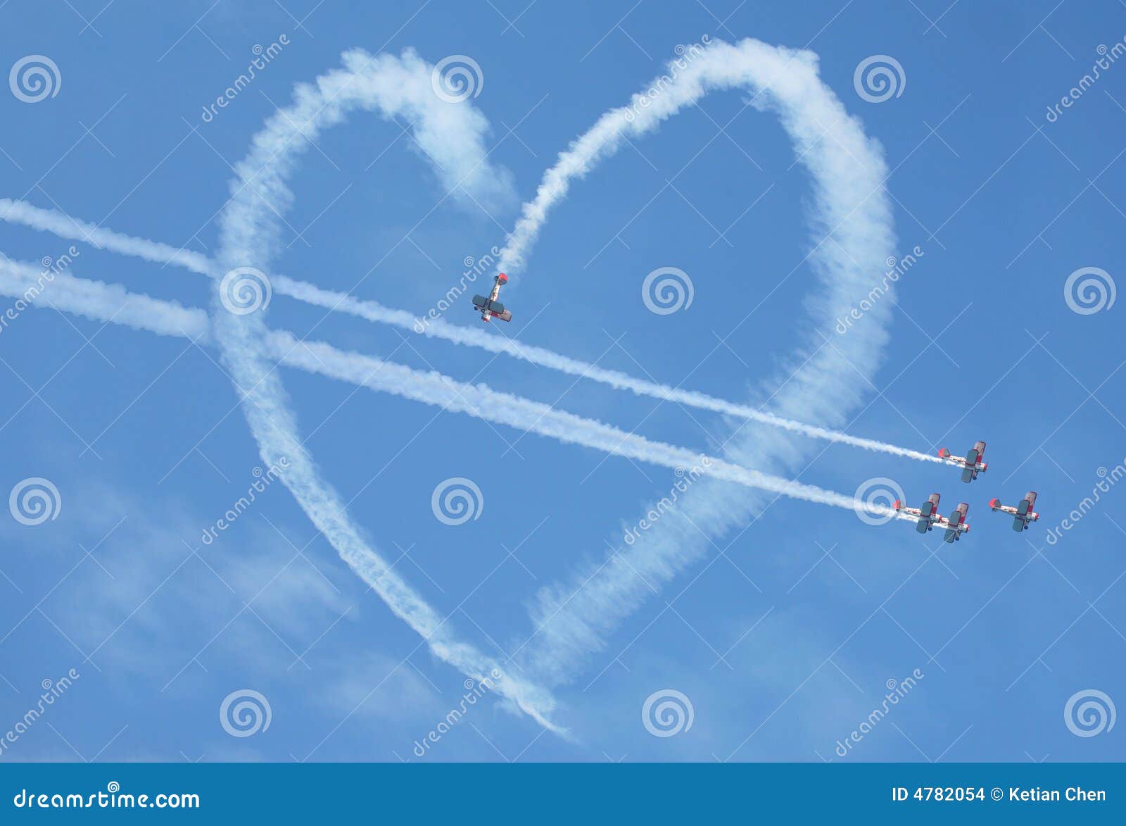 Air show heart loop stock photo. Image of cupid, miami - 4782054