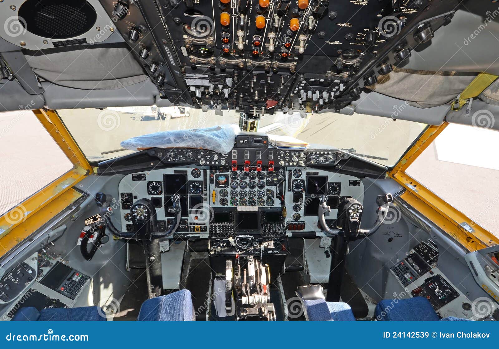 Air tanker cockpit stock image. Image of plane, equipment - 24142539