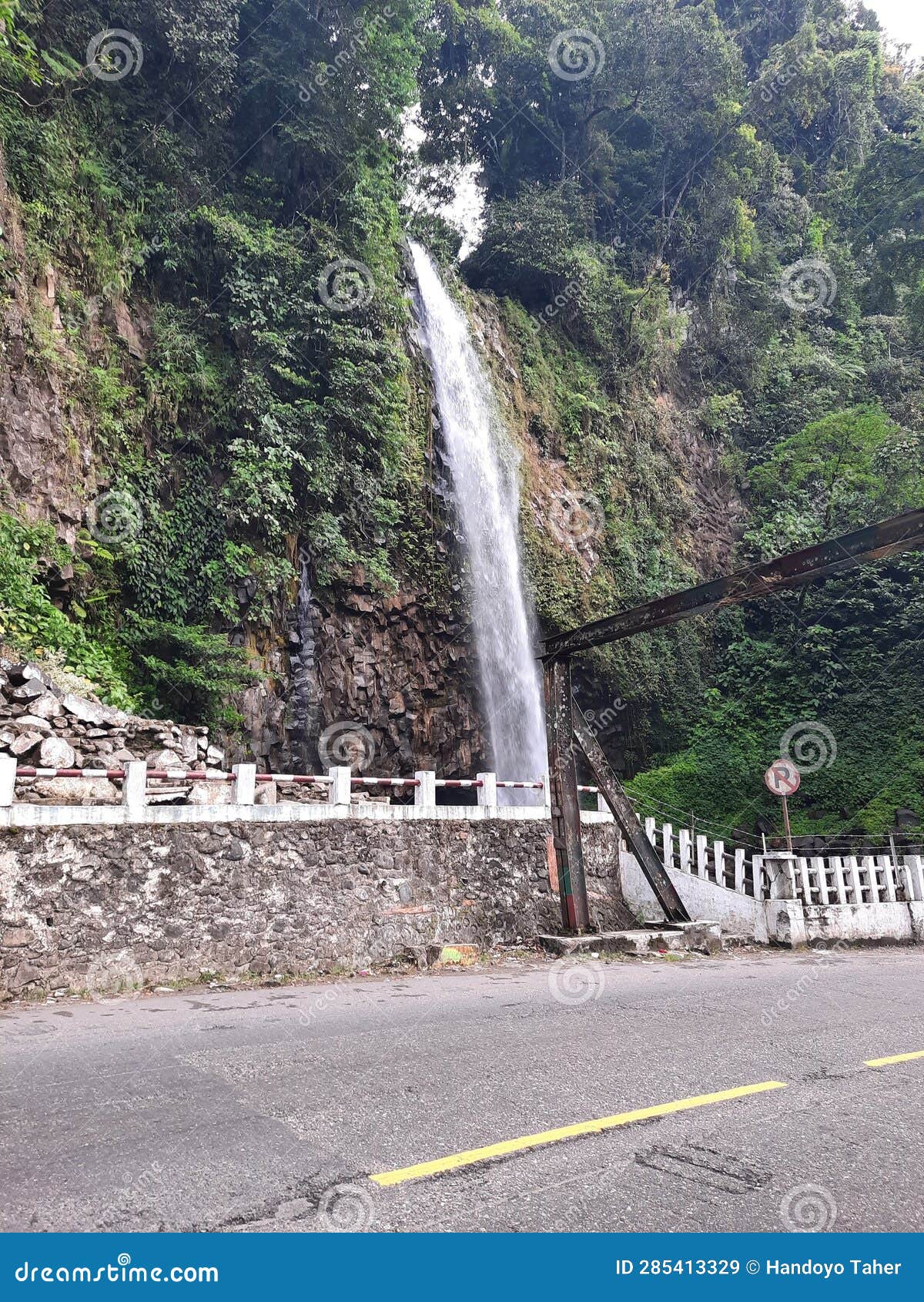 Air Terjun Lembah Anai, Sumatera Barat Stock Image - Image of mantjoer ...