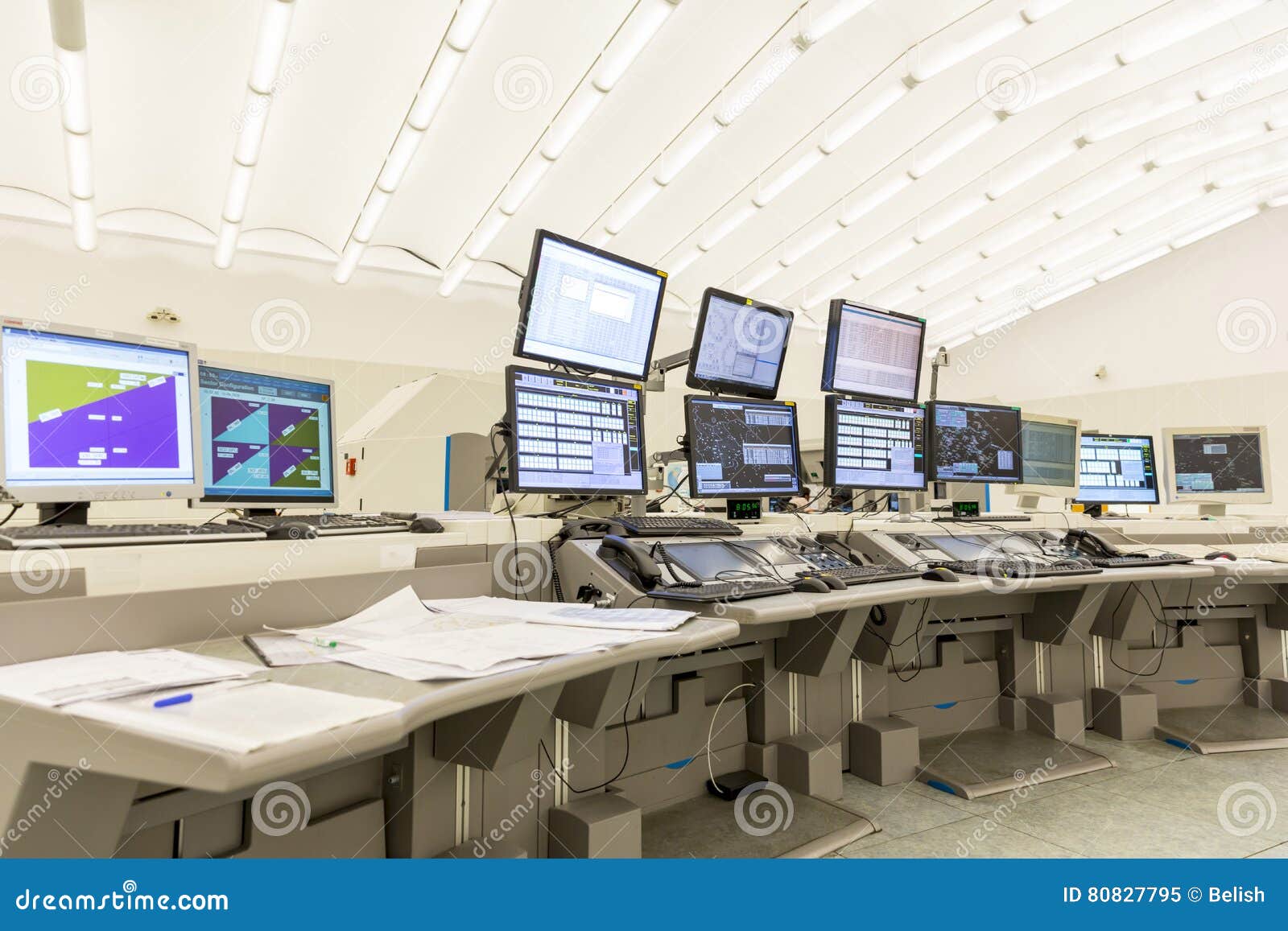 Air Traffic Control Monitors Editorial Image - Image of monitor ...