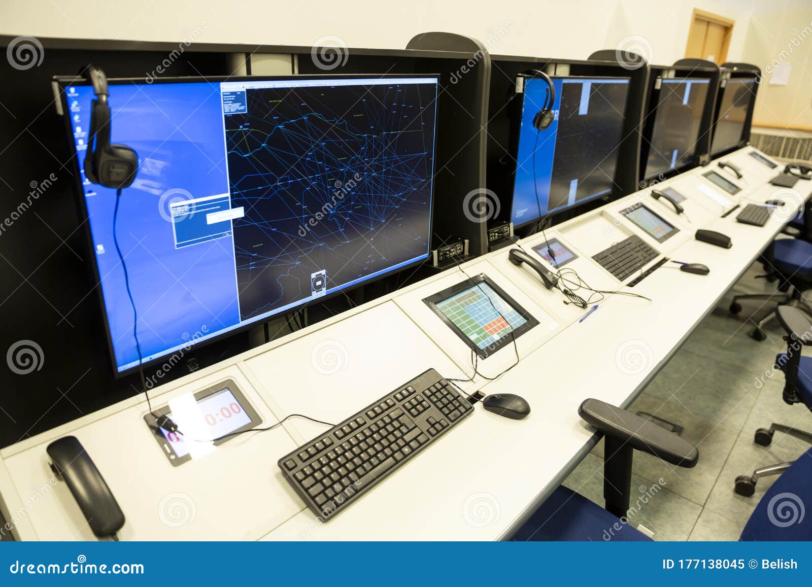 Air Traffic Control Simulator Editorial Image - Image of airport ...