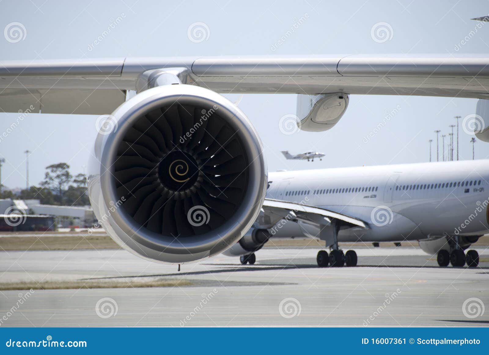 Airbus A380 Engine stock image. Image of commercial, royce - 16007361