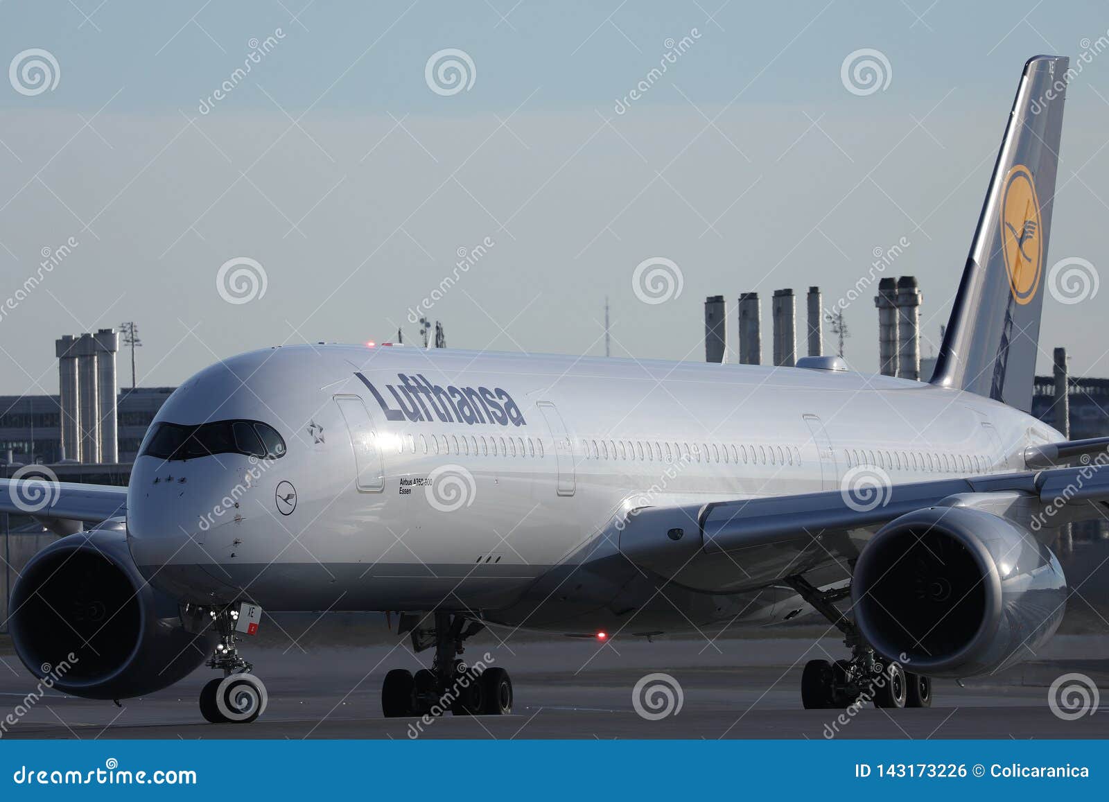 Lufthansa, Airbus A350 Aircraft Editorial Photo - Image of a350 ...