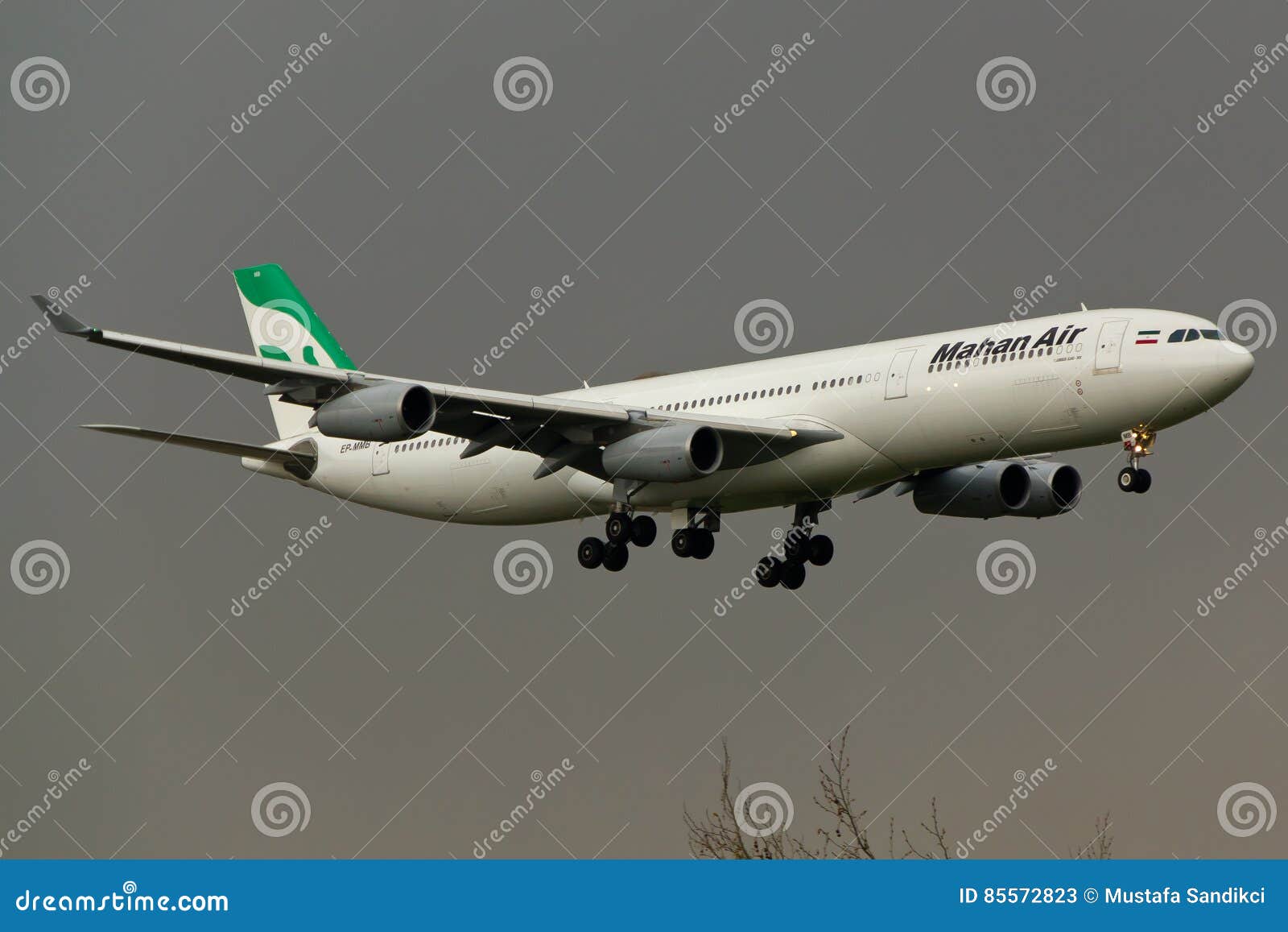 Airbus A340 Plane editorial stock photo. Image of boeing - 85572823
