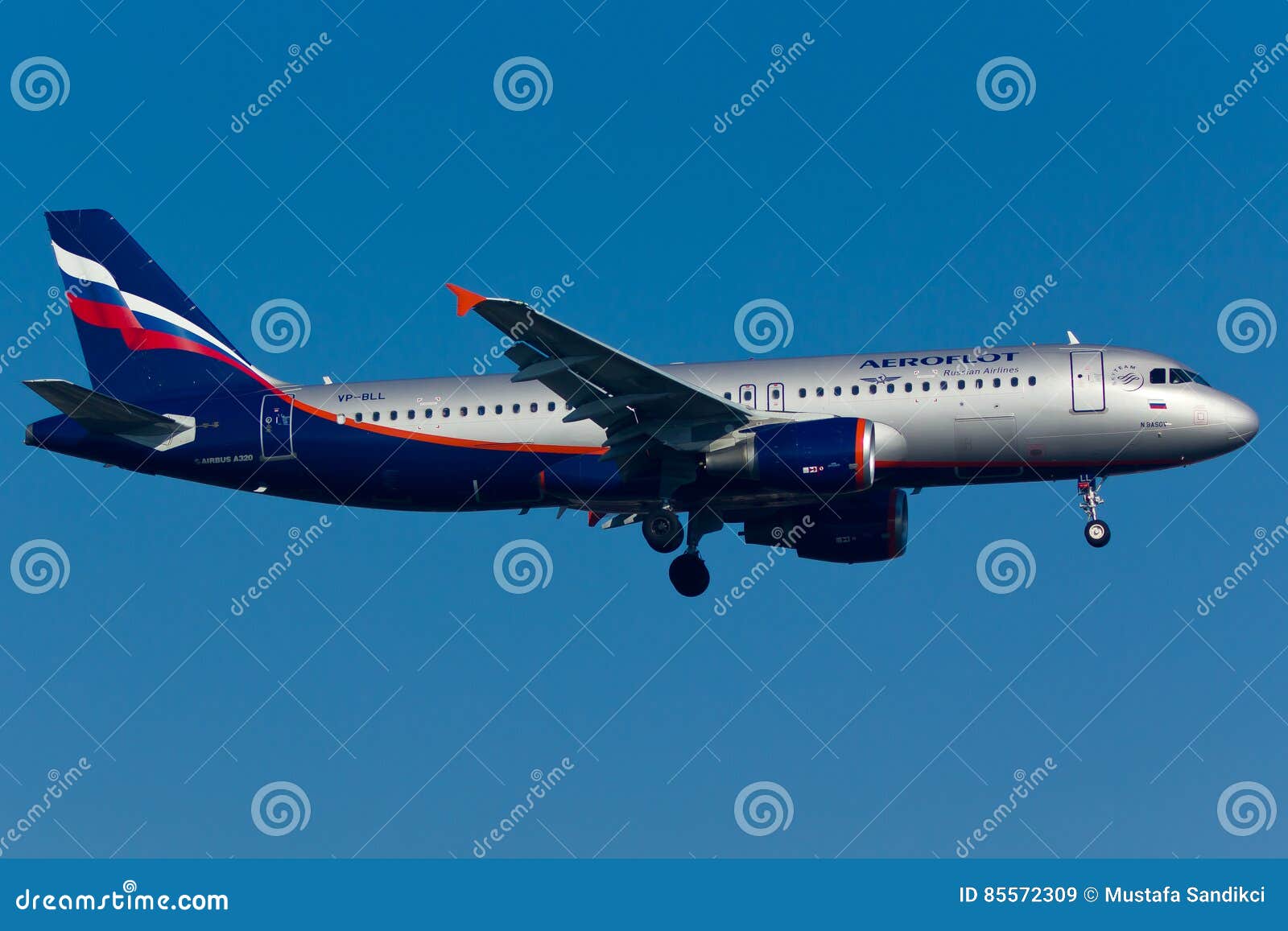 Airbus A320 Plane editorial stock image. Image of a330 - 85572309