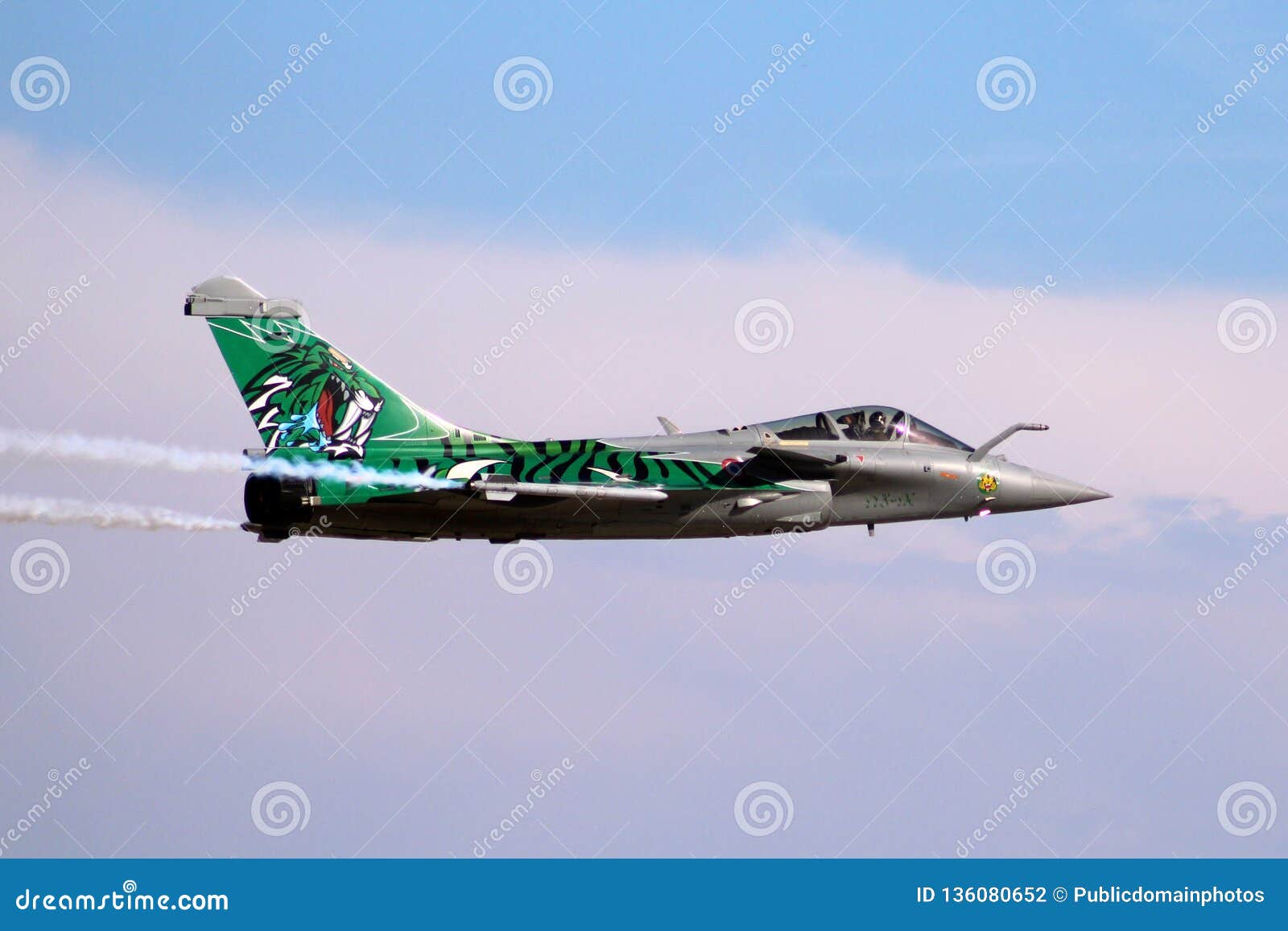 Aircraft, Airplane, Air Force, Military Aircraft Picture. Image: 136080652