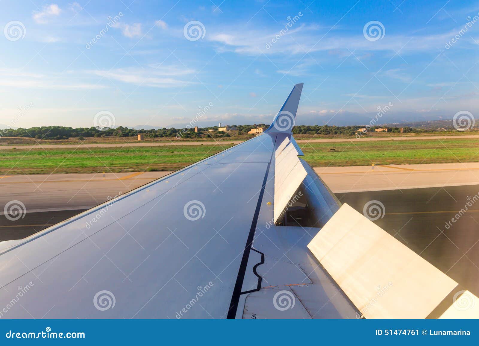 Aircraft Airplane Wing in Landing Process Stock Image - Image of ...