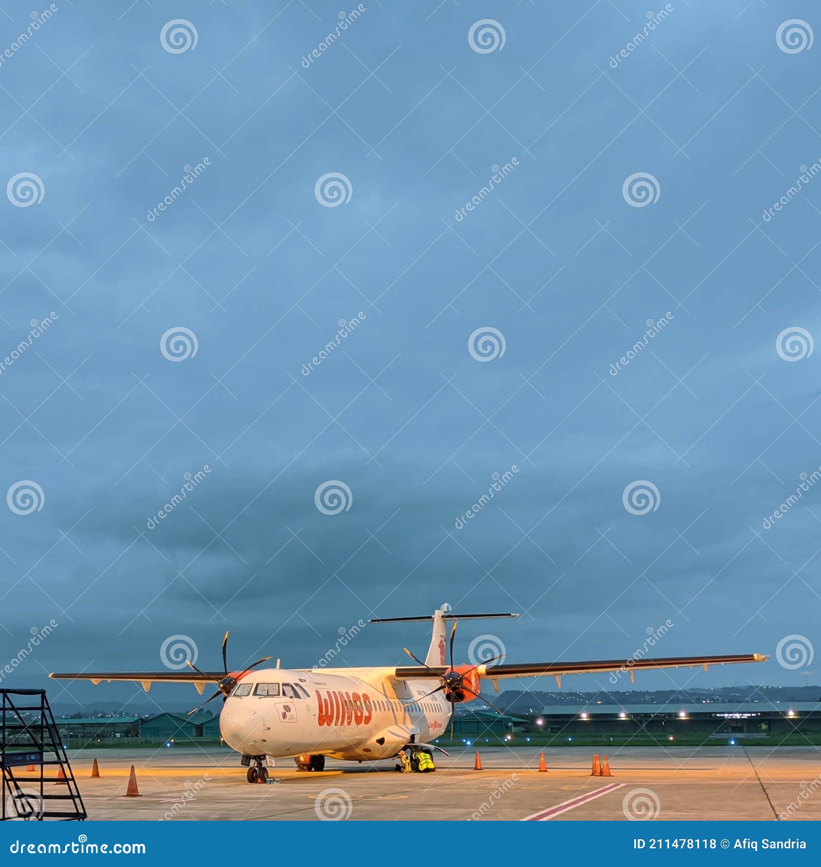 Aircraft on Apron editorial stock photo. Image of sunset - 211478118