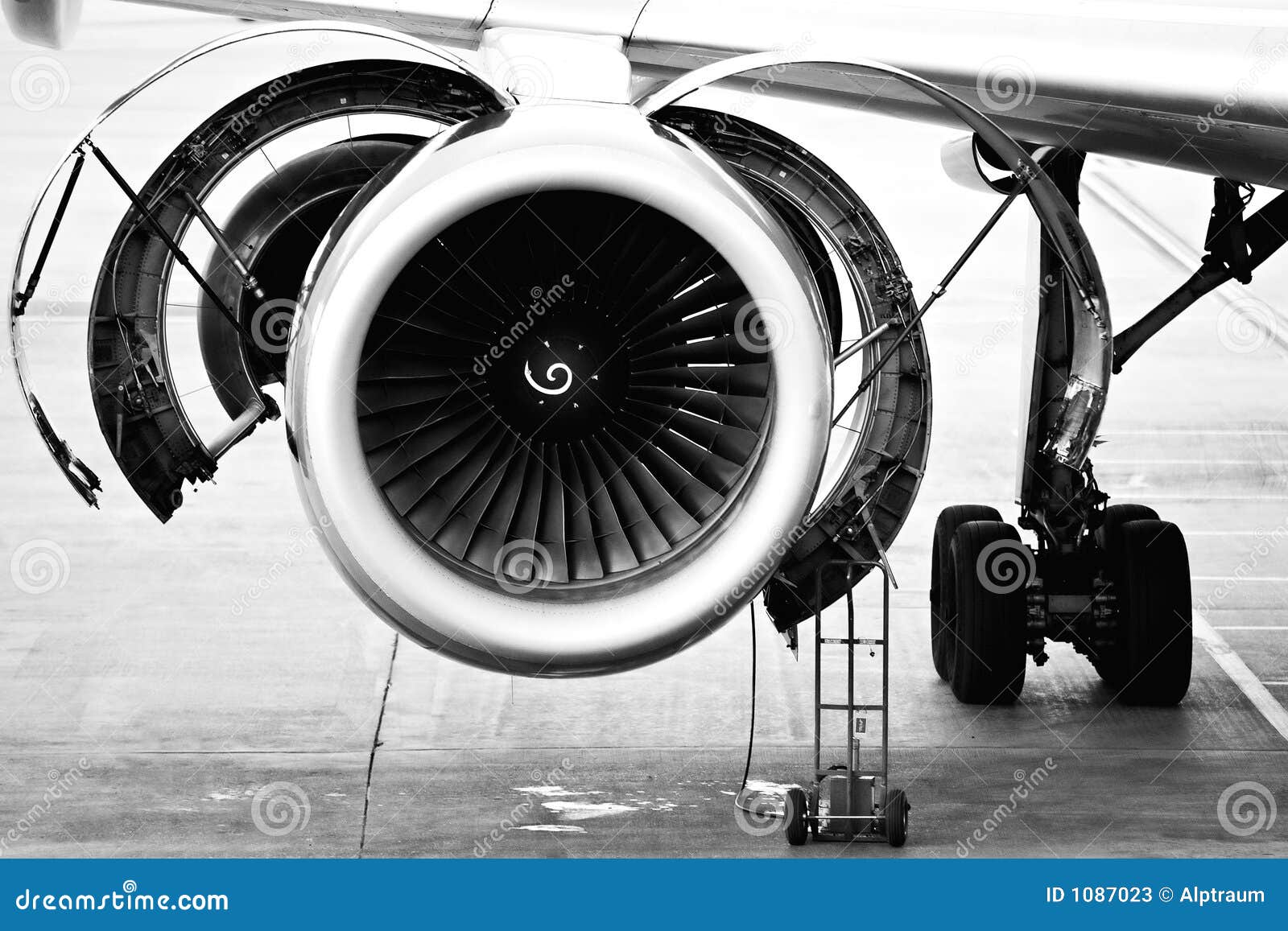Aircraft Engine Maintenance Stock Image - Image of fixing, repair: 1087023