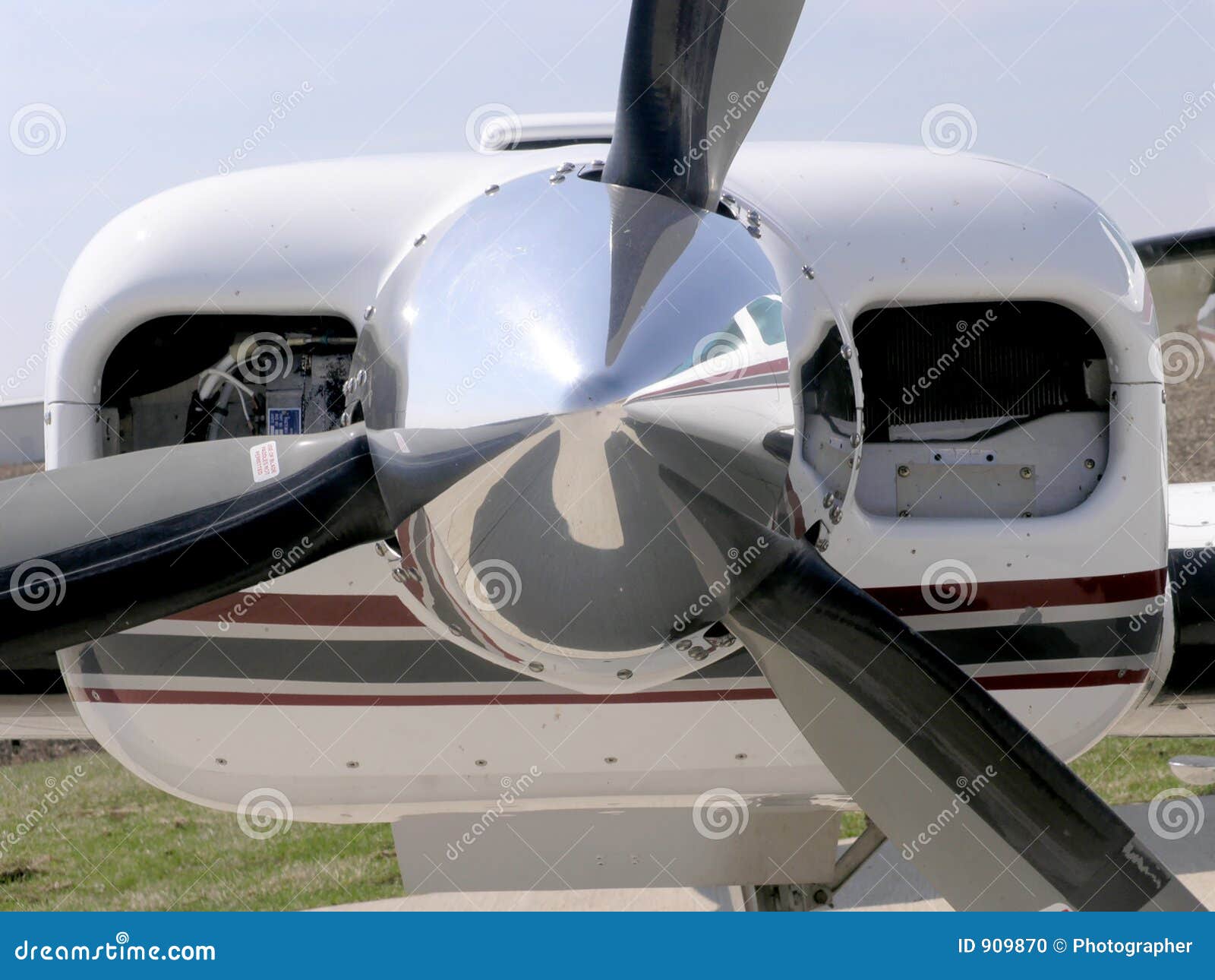 Aircraft Engine and Prop stock photo. Image of opposed - 909870