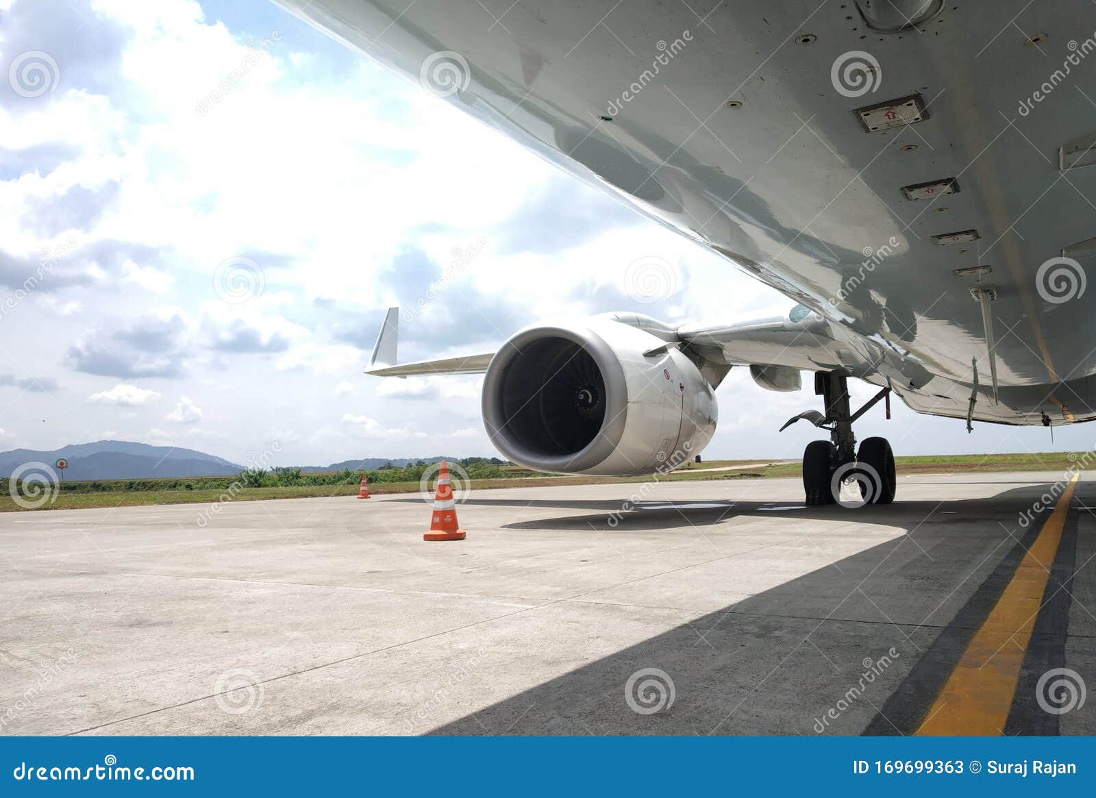 Aircraft with Engine and Wings Stock Image - Image of travel, jetengine ...