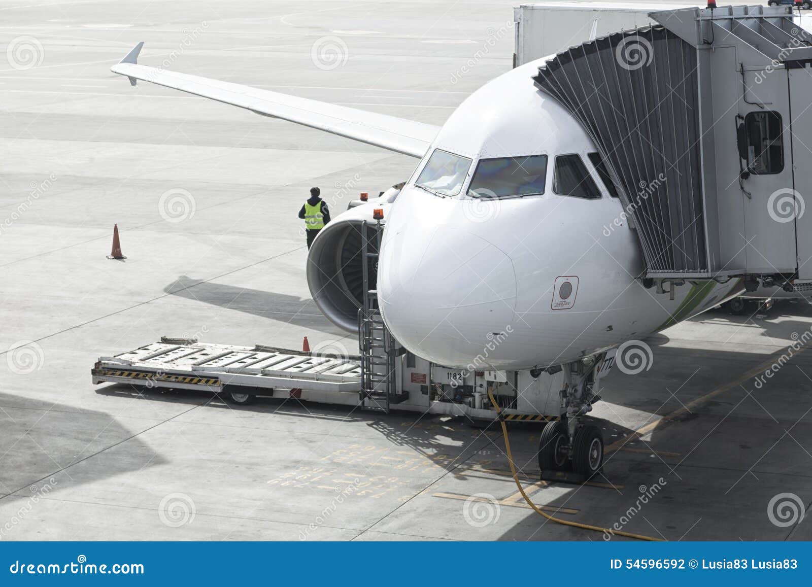 Aircraft at the Loading Gate Stock Photo - Image of number, check: 54596592