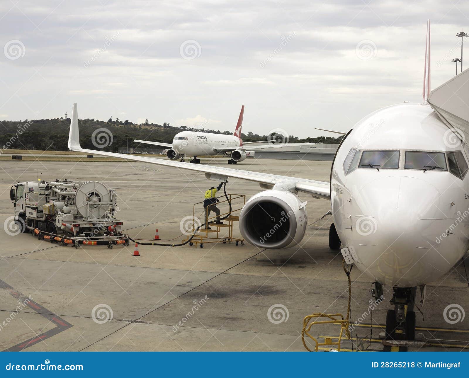 Aircraft maintenance editorial stock photo. Image of aircraft - 28265218