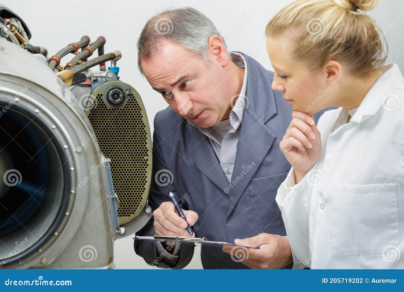 Aircraft Mechanic Diagnosing Problem Stock Photo - Image of maintenance ...