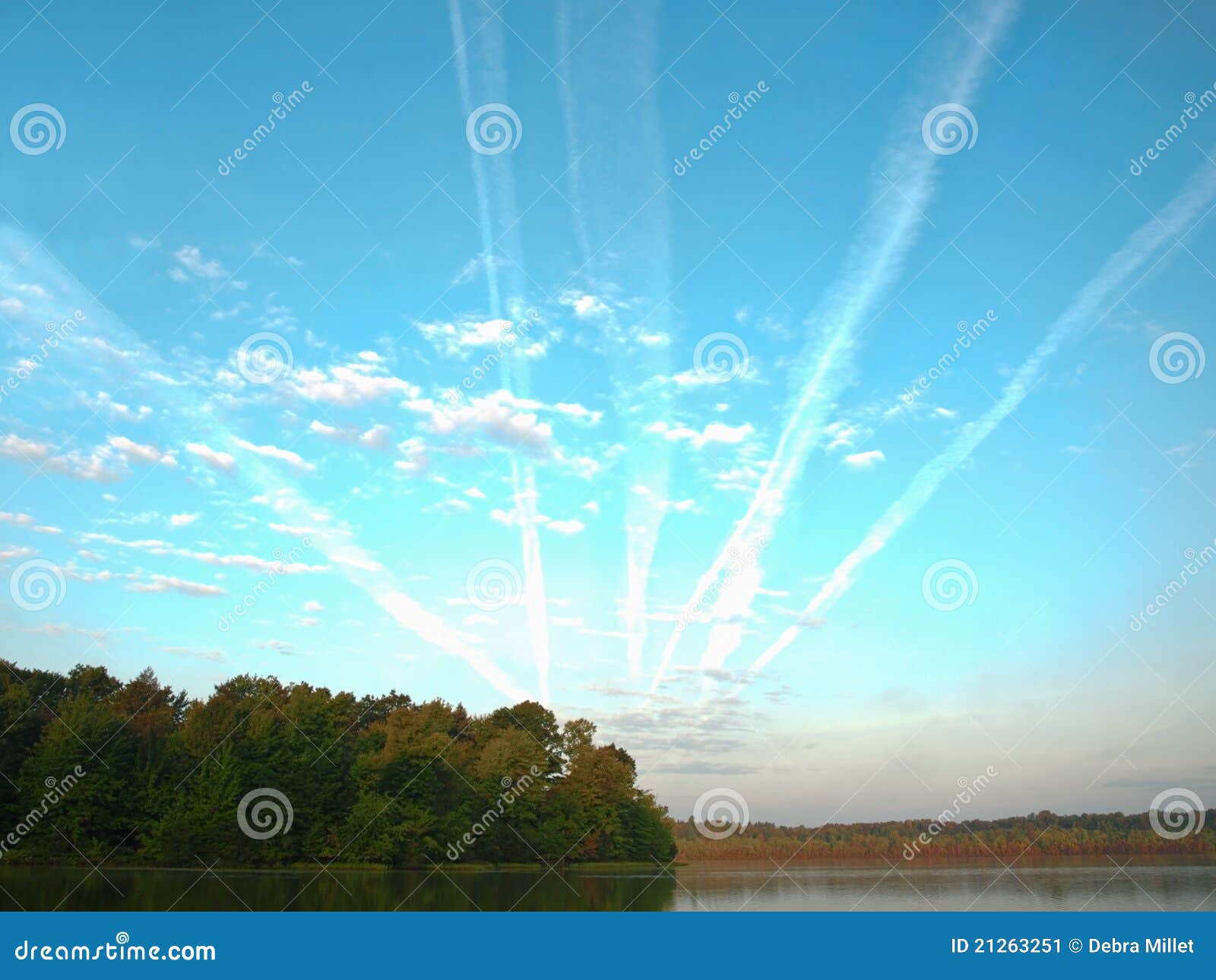 Aircraft trails stock image. Image of skies, vapour, engine - 21263251