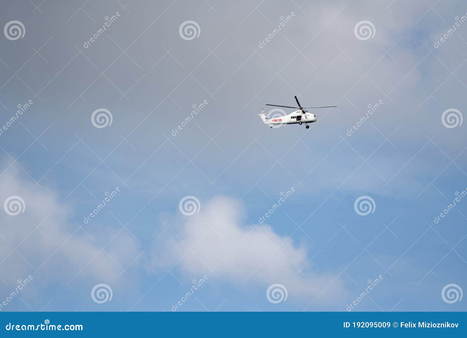 Aircrane Heavy Lift Helicopter on Sky Background Editorial Stock Image ...