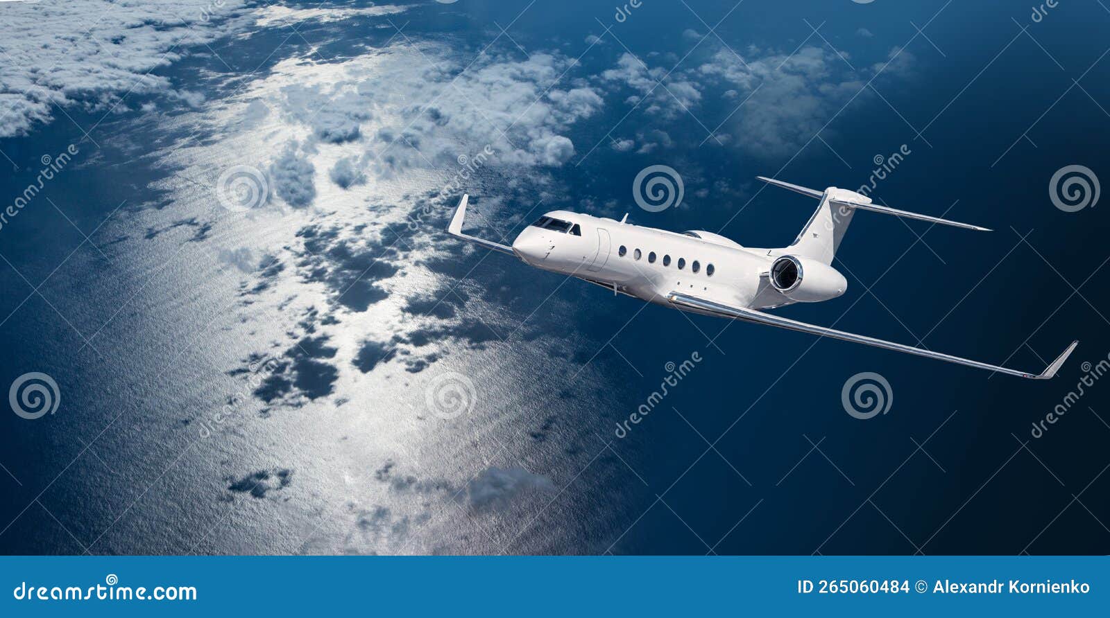 Airliner Flying Above Atlantic Ocean Stock Photo - Image of aviation ...