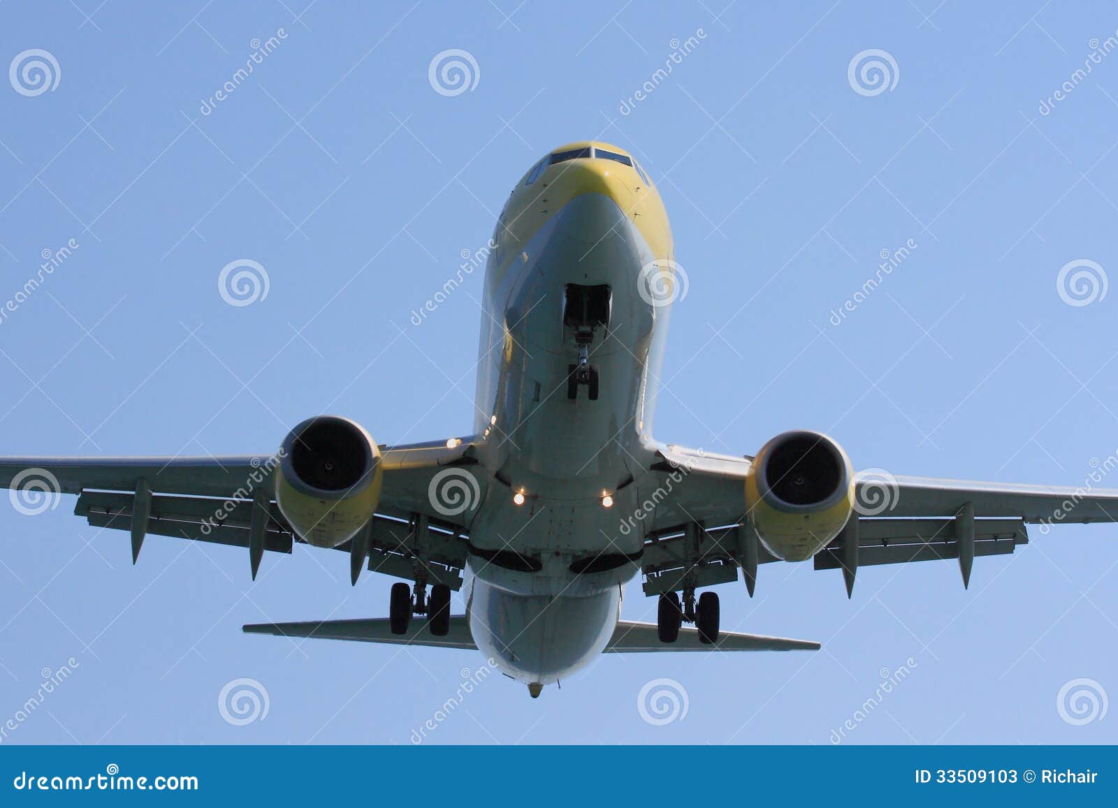 Airliner Passing Directly Overhead Stock Image - Image of approaching ...