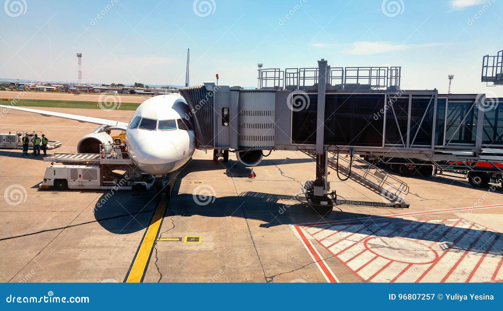 Airlines Preflight Preparation Stock Image - Image of ground, apron ...