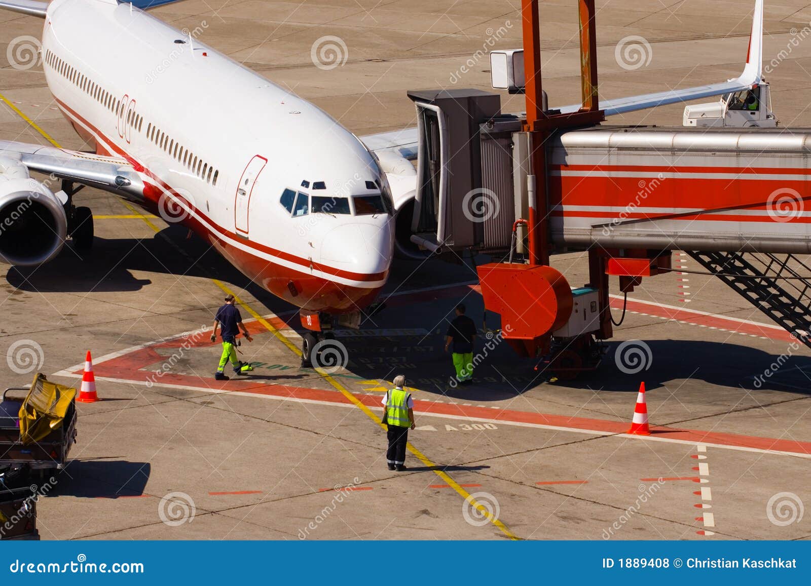 Airplane arrival editorial stock photo. Image of dispatching - 1889408